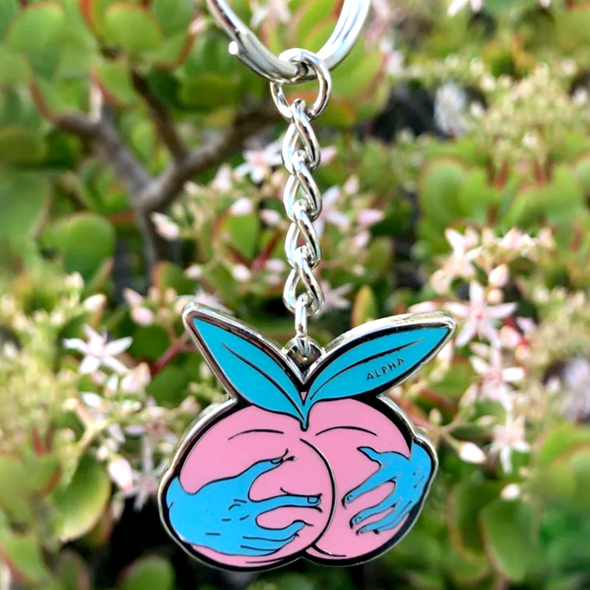 Peach Lover Pin or Keychain – ALPHACHANNELING